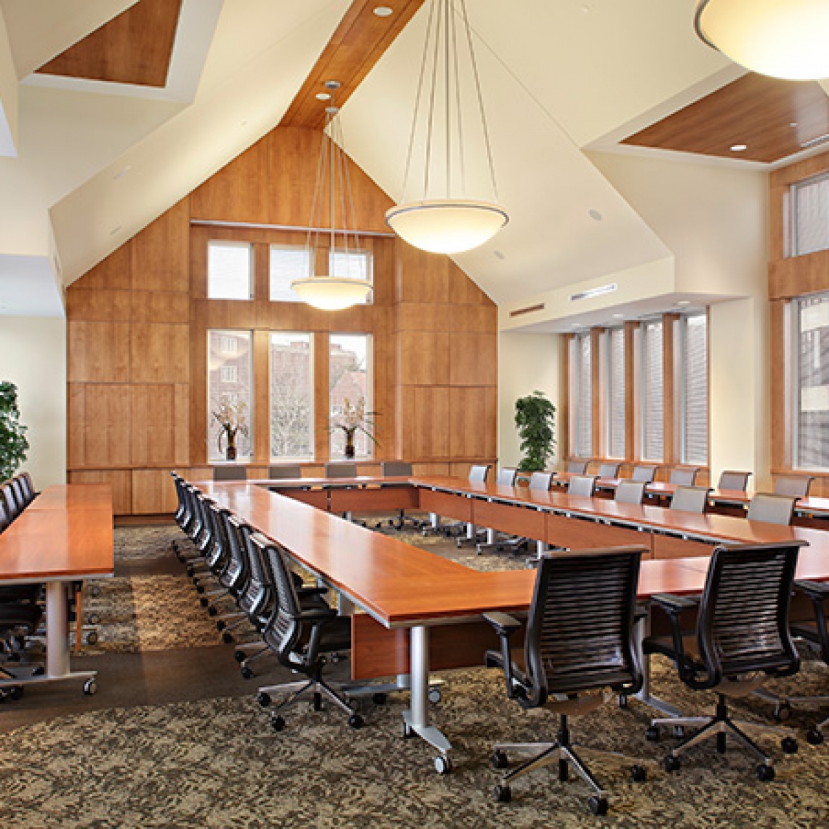 James A. Haslam II Business Building – AWAM Inc.